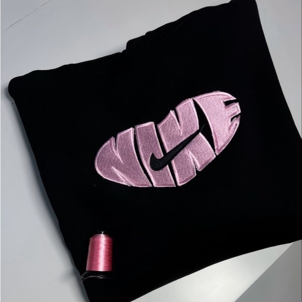 Nike Heart Embroidered Crewneck - Gem